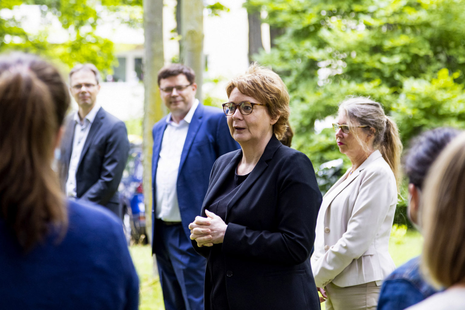 Ministerin Behrens lobt die Arbeit des Gesundheitsamtes Braunschweig ...